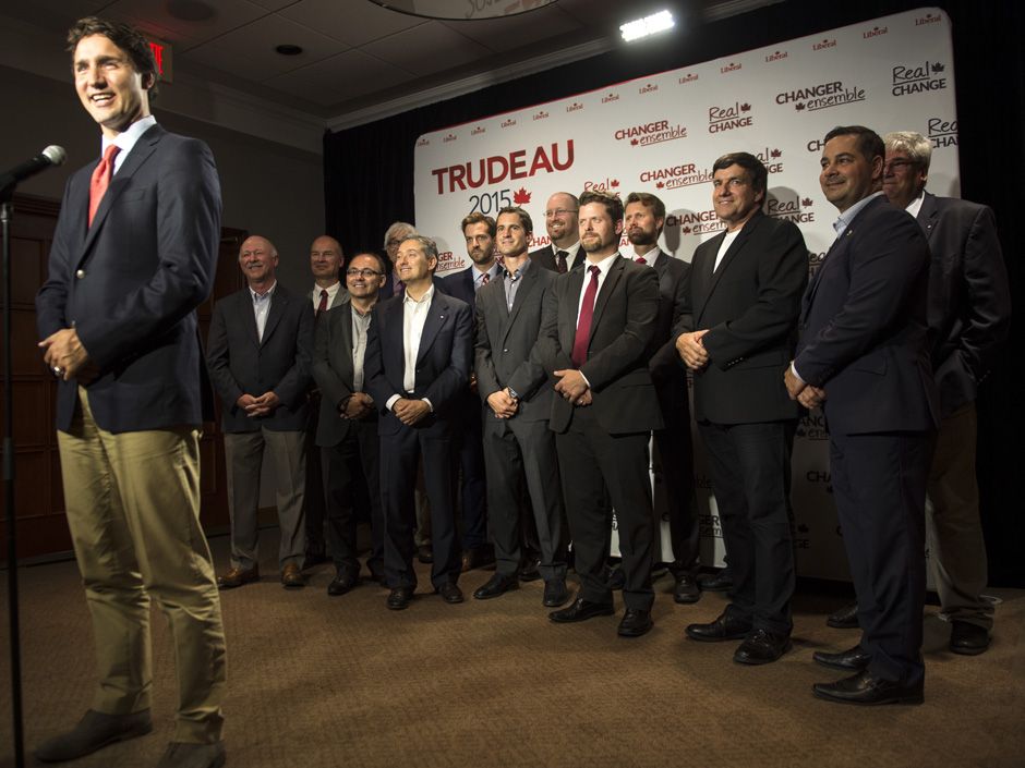 Justin Trudeau on the defensive after Quebec City photo op in front of ...