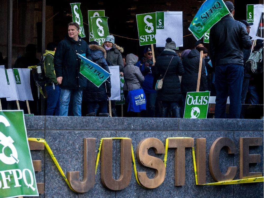 Hundreds of striking public-sector workers block access to Montreal ... Hundreds of striking public-sector workers block access to Montreal ...