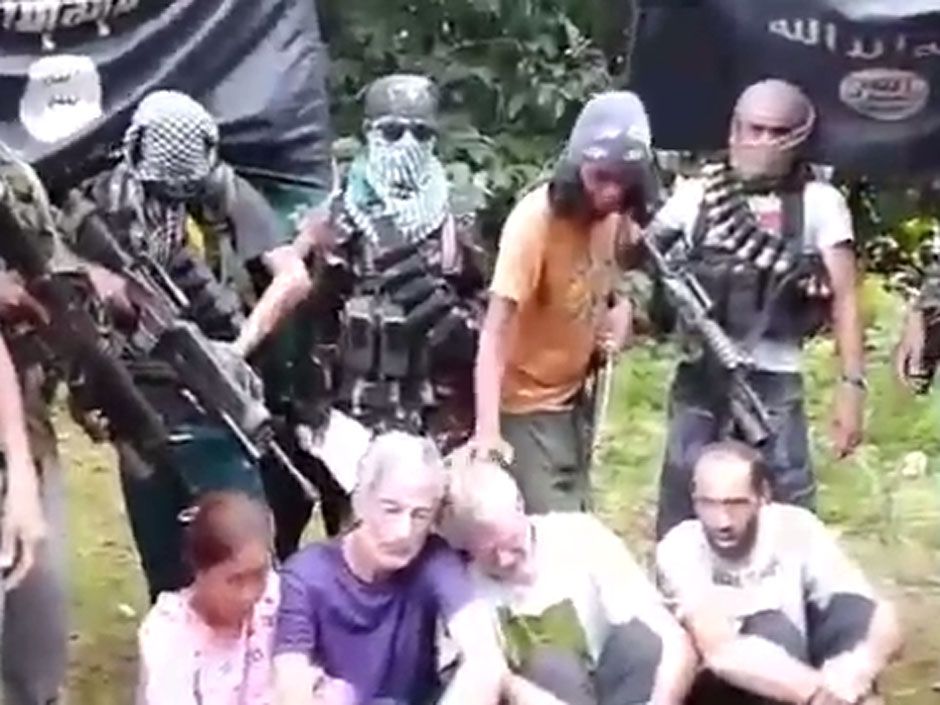 Three weeks after kidnapping in Philippines, video surfaces of ...
