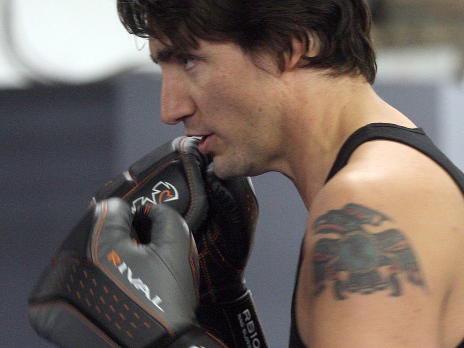 Amy Trudeau Tattoos Amy Schumer Shows Off Her 'Bad' Back Tattoo While