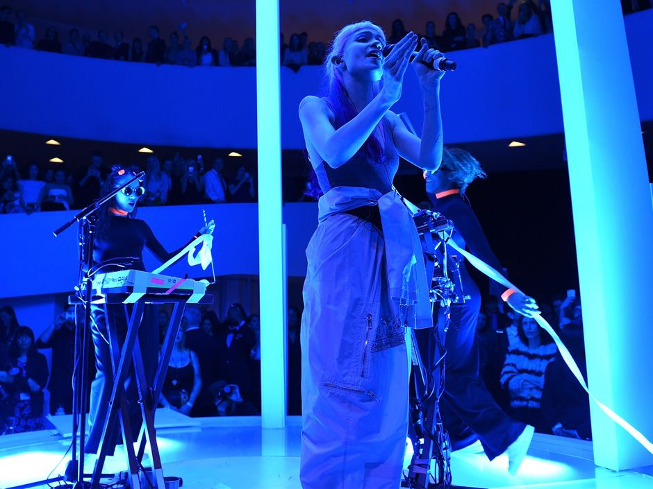 Concert Review: Grimes puts it all together in Toronto | National Post