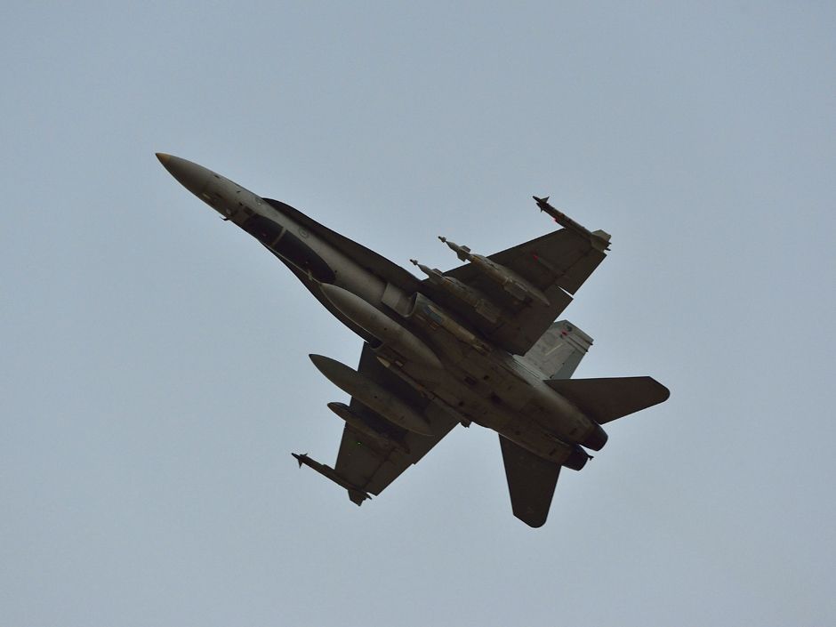 Canadian CF-18s ended bombing mission in Iraq and Syria on Monday ...