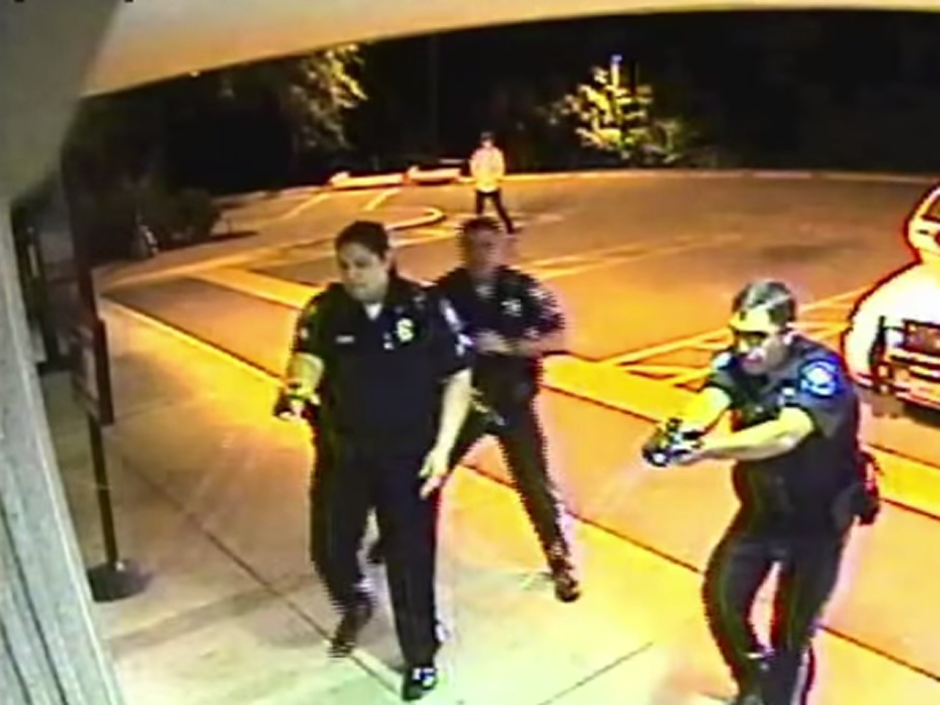 Virginia police repeatedly taser a man in front of an ER before his ...