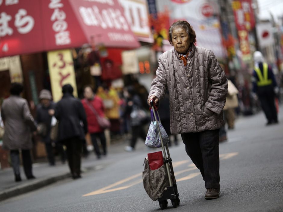 Japanese baby boomers struggle to balance careers with elder care ...