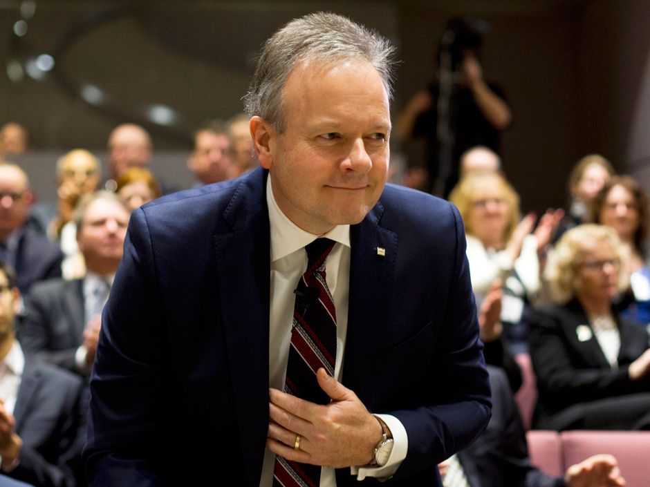 John Ivison: Stephen Poloz's outlook stays sunny while Canadian economy ...