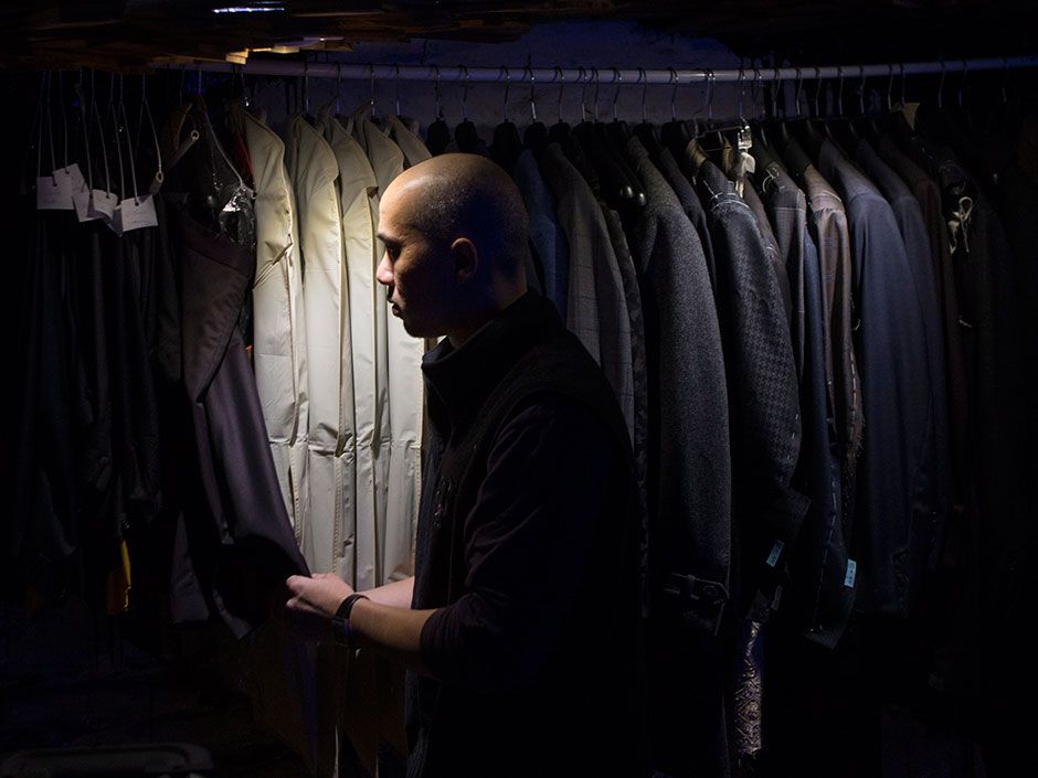 Best song nominee Stephan Moccio turns to Toronto tailor Don Lee for ...