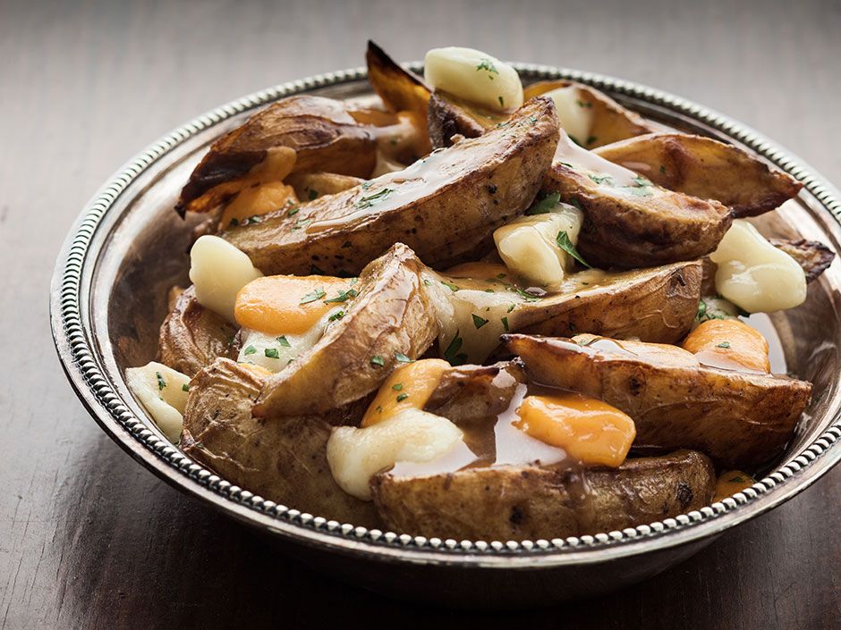 Superb snacks for Super Bowl: Recipes for poutine potatoes with stout ...