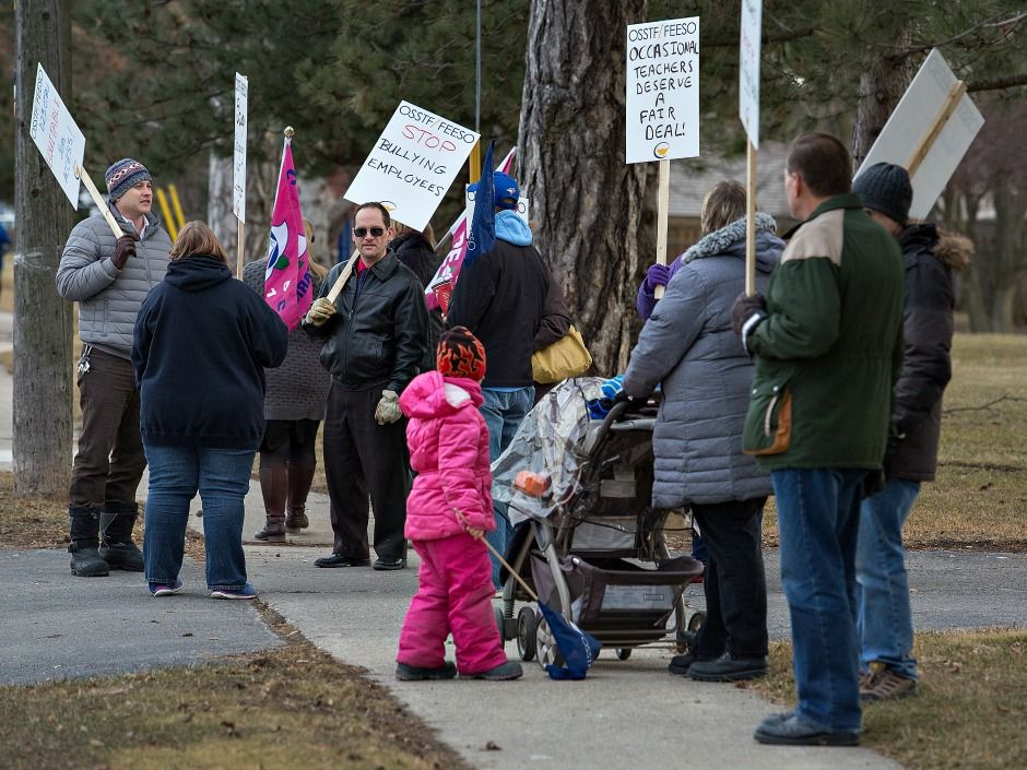 'Net zero’ labour deal between Ontario and teachers' unions will ...