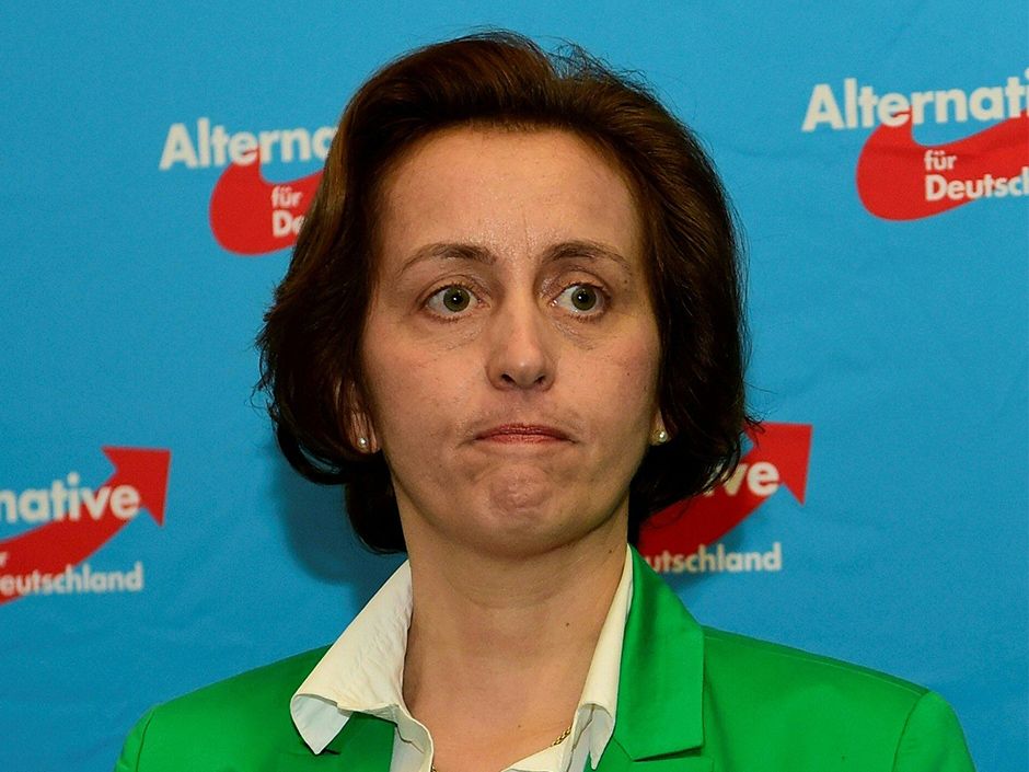 'There is a party that discredits an entire religious community ...