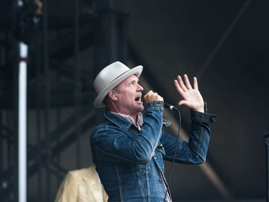 ‘He has been fighting hard’: Tragically Hip lead singer Gord Downie has ...