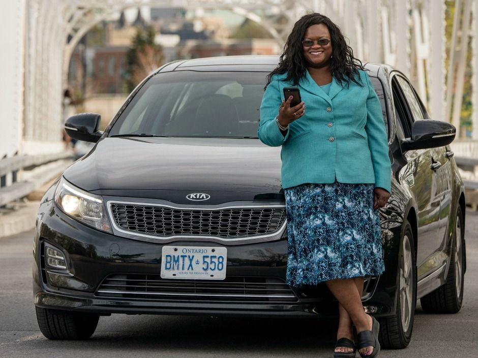 Female drivers may be rare in the cab industry, but they're signing up ...