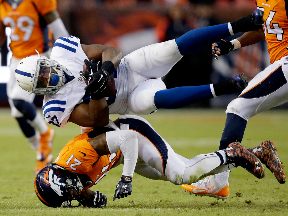 Former NFL running back accidentally shoots himself dead with gun in ...