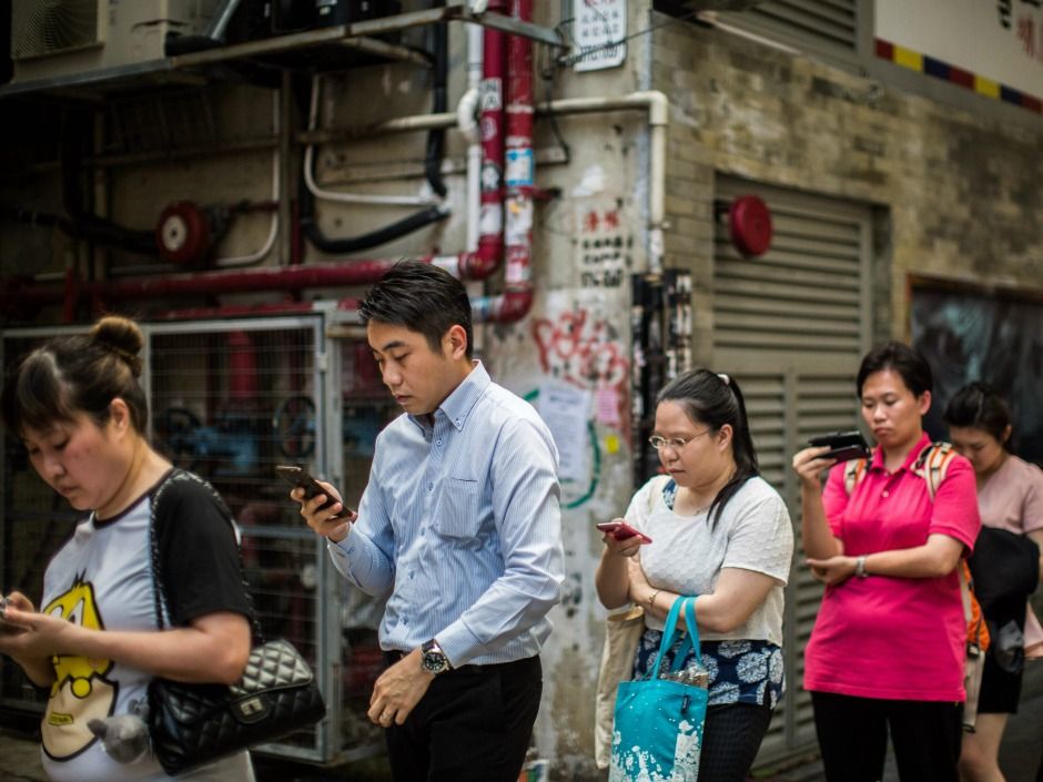 Text neck, cellphone elbow and thumb pain: Technology is creating more ...