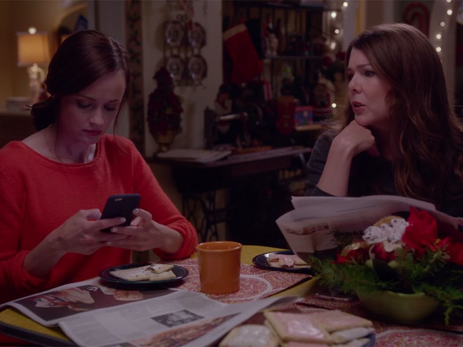 Netflix's Gilmore Girls revival gets a November premiere date, along ...