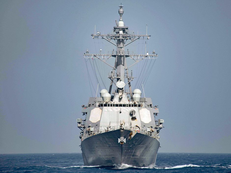 ‘High speed intercept’: Iranian boats confront missile destroyer USS ...