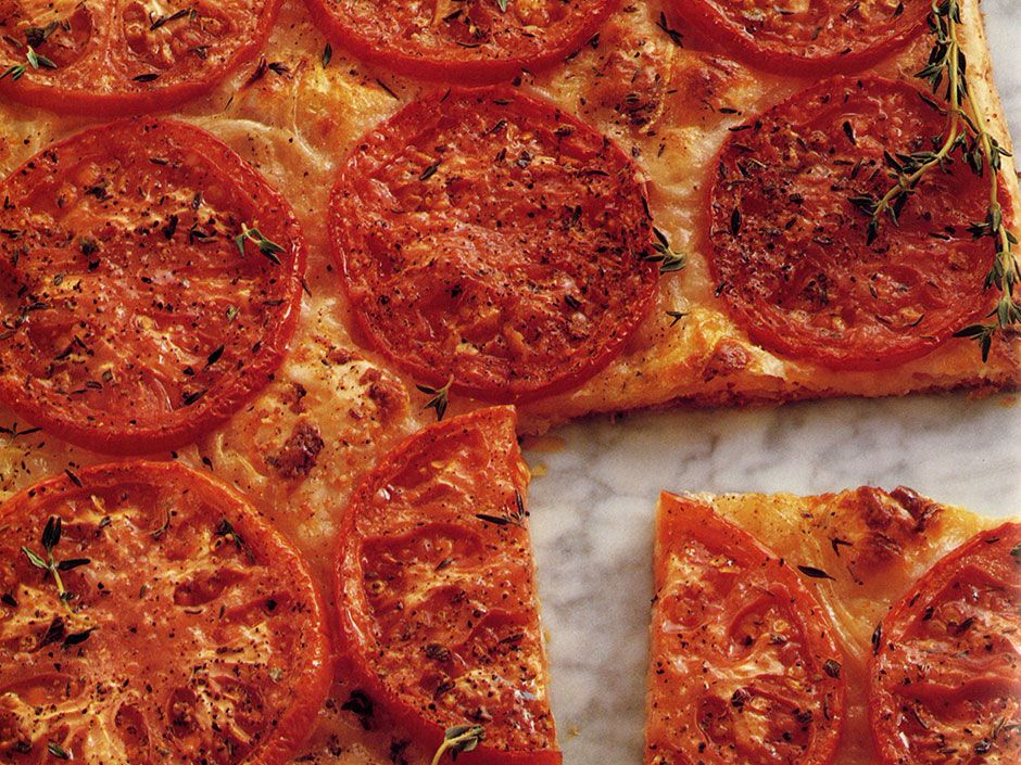 WestJet pilot orders pizza for rerouted Air Canada passengers in ...