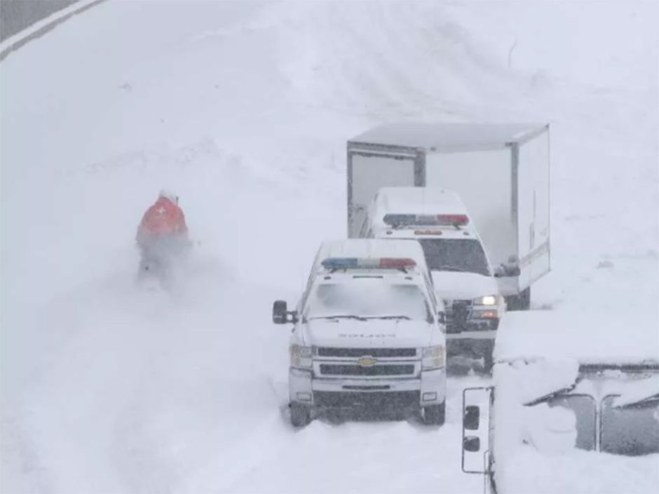 Montreal mayor intends to find out how 300 vehicles were stuck on ...