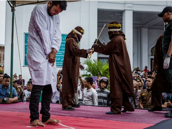 ‘it Was A Necessary Deterrent Two Men In Indonesia Publicly Caned 83