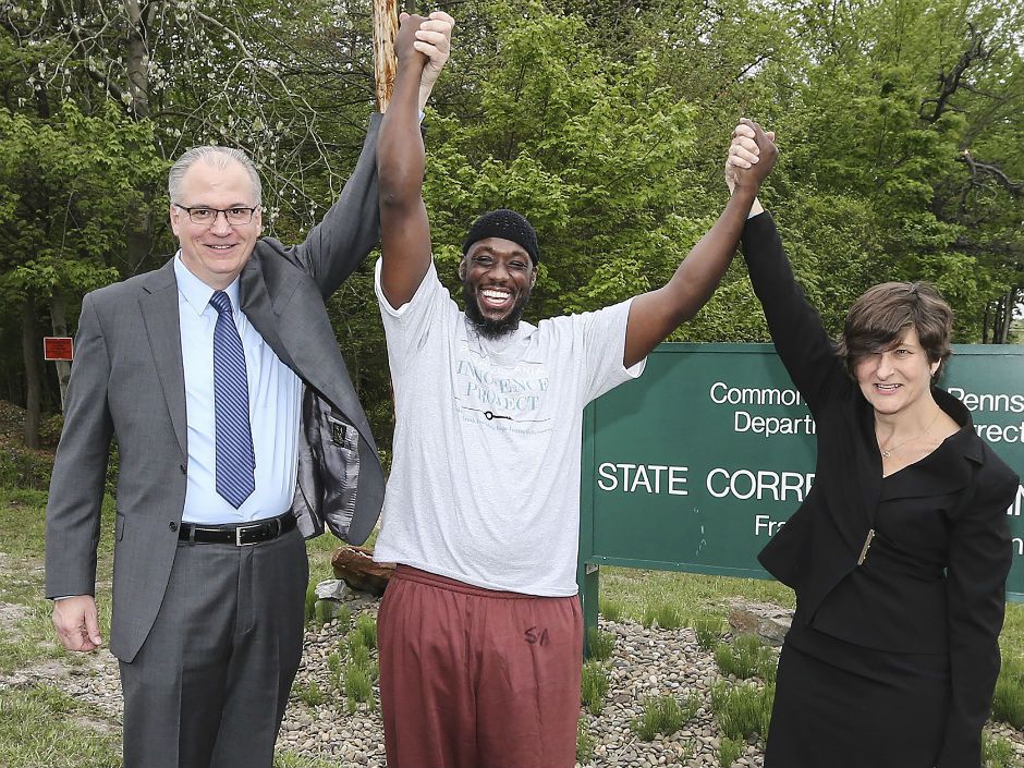Man cleared of murder conviction after nearly 24 years behind bars ...