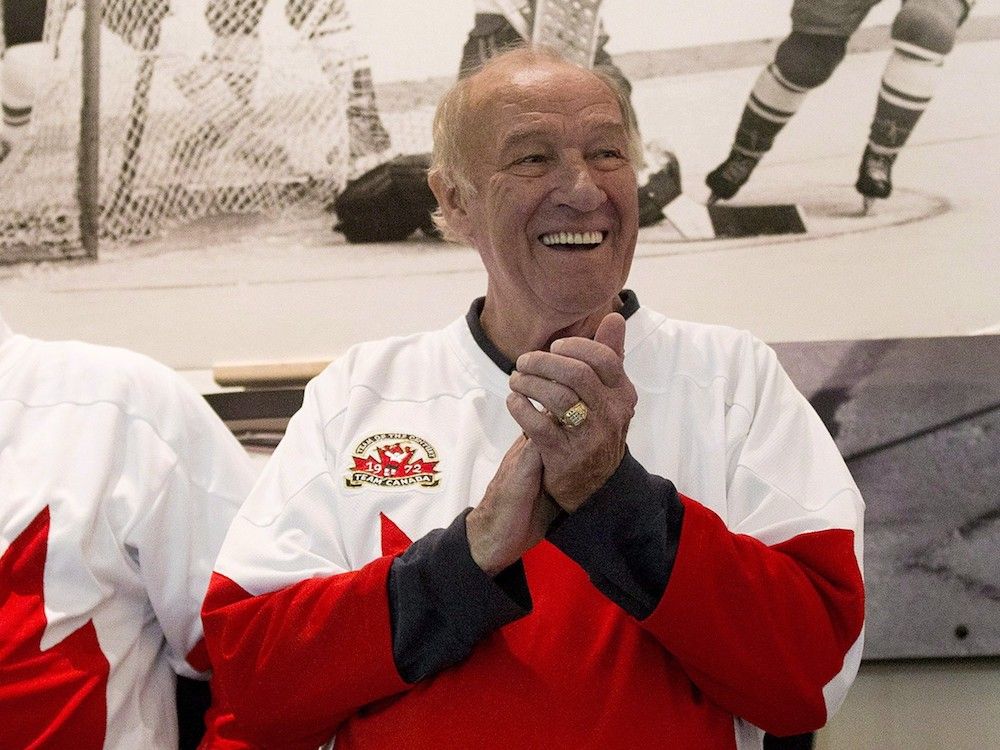 Remembering some of the sports figures who passed away in 2017 ...