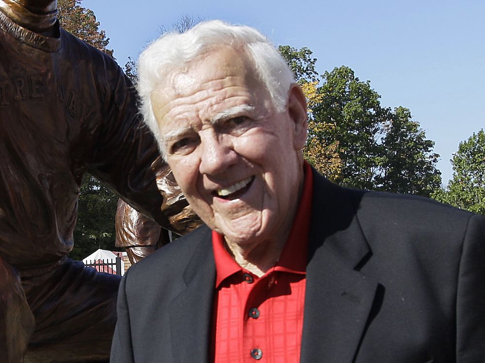 Remembering some of the sports figures who passed away in 2017 ...