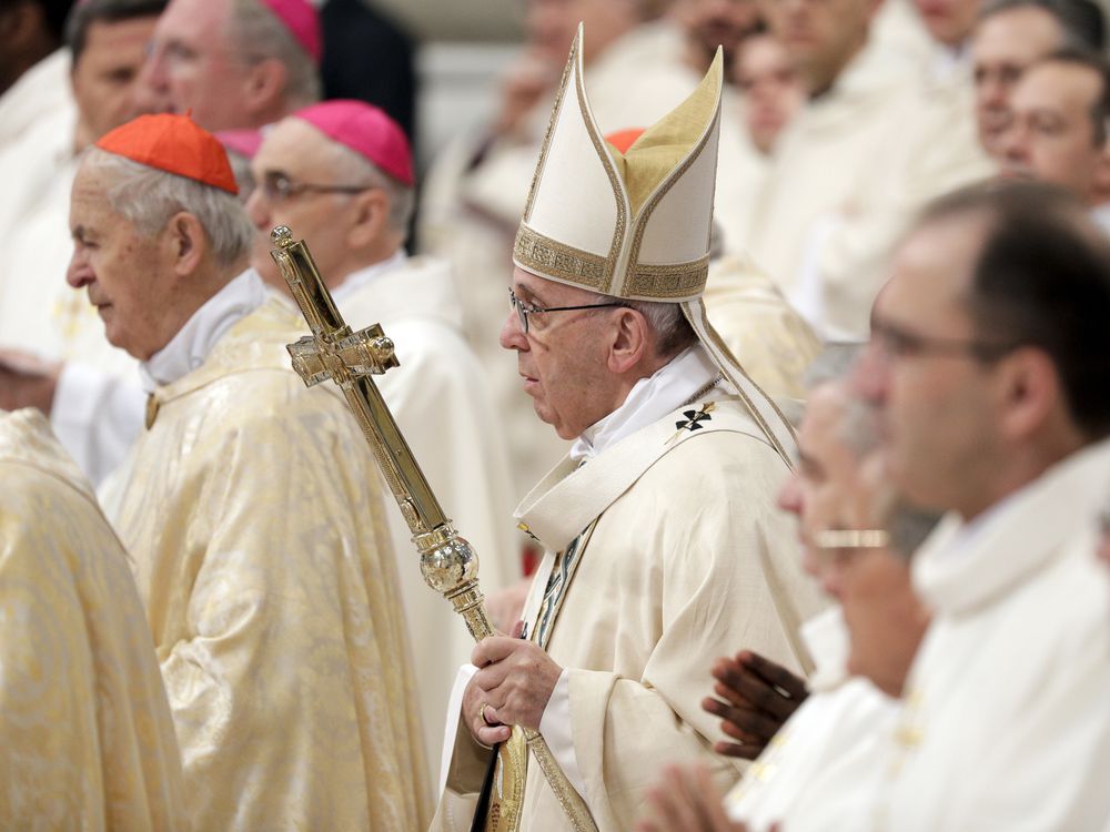 Pope on Epiphany: Don't make money, career your whole life | National Post