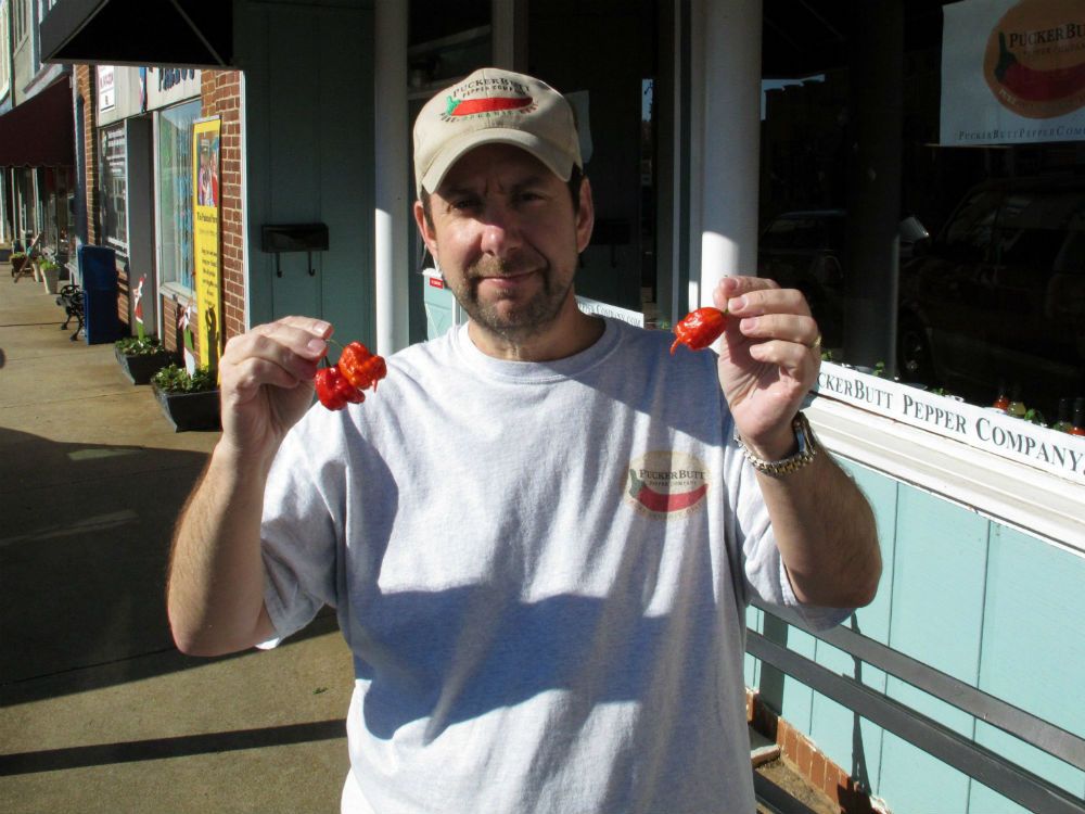 He ate the world’s hottest pepper and then landed in the hospital with ...