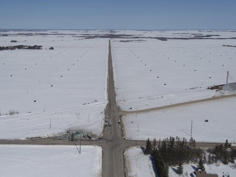 Humboldt Broncos bus crash: What the photos show about the point of ...