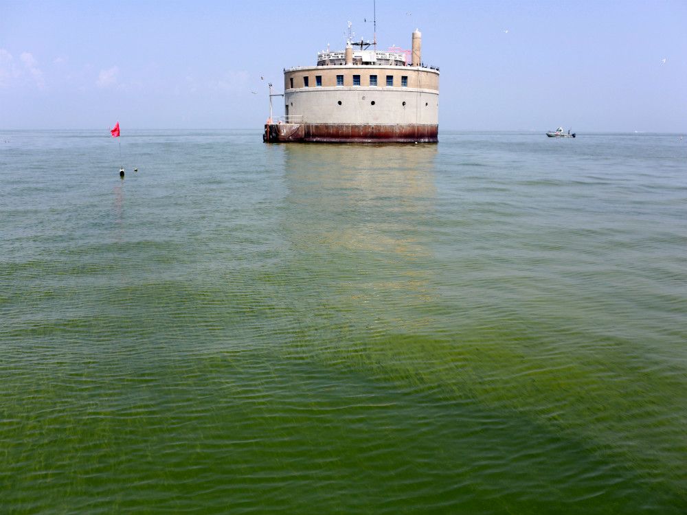 Shipwreck found in Lake Erie could be nearly 200 years old | National Post