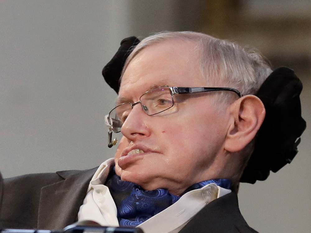 Stephen Hawking feared race of 'superhumans' able to manipulate their ...