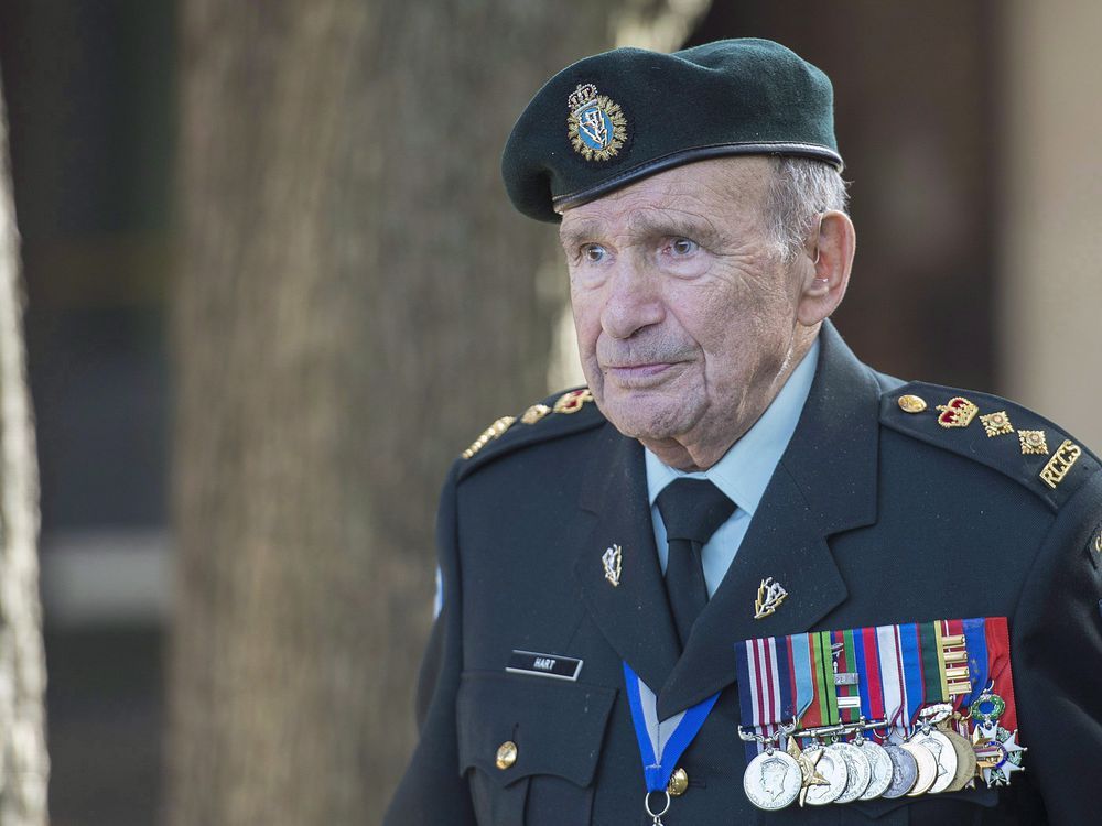 Canada’s longest-serving officer, who served in Dieppe, dies at 101 ...