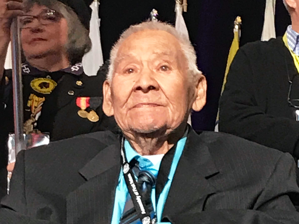 Last surviving Mohawk code talker from WWII, Louis Levi Oakes, dies at ...