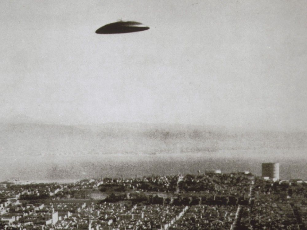 Those UFO videos are real, the U.S. navy says, but please stop saying ...