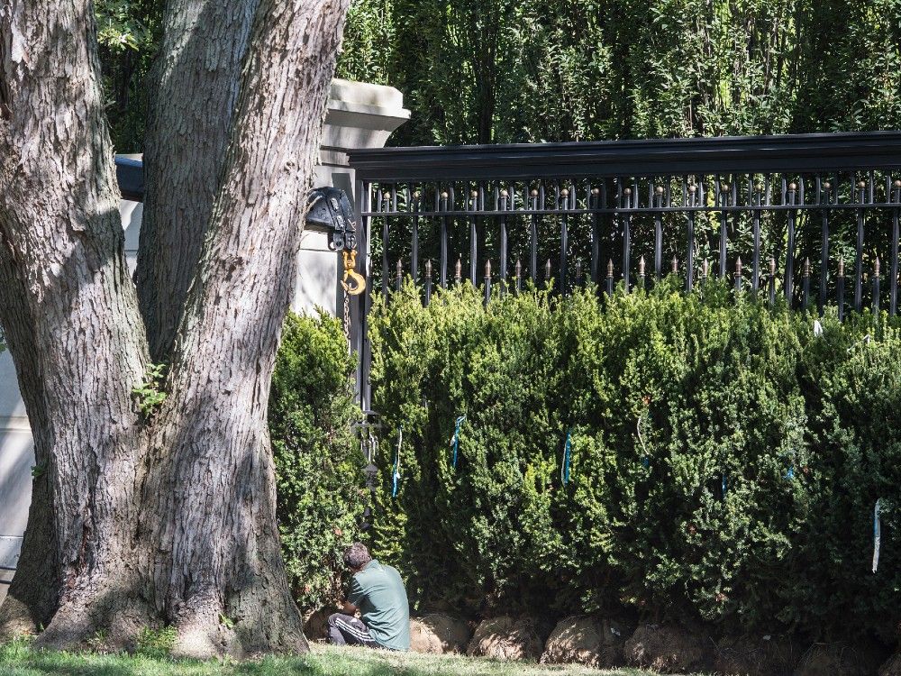 City lets Drake build fences twice as high as set out in bylaws, due to ...