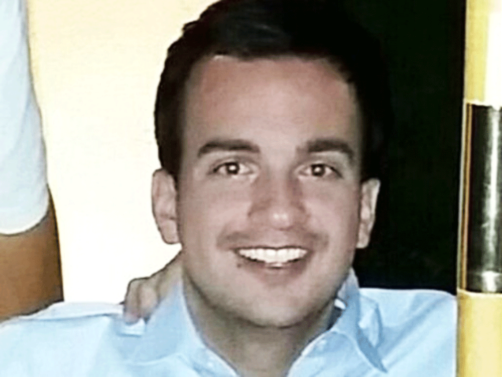 U.S. counterterrorism analyst charged with leaks was romantically ...