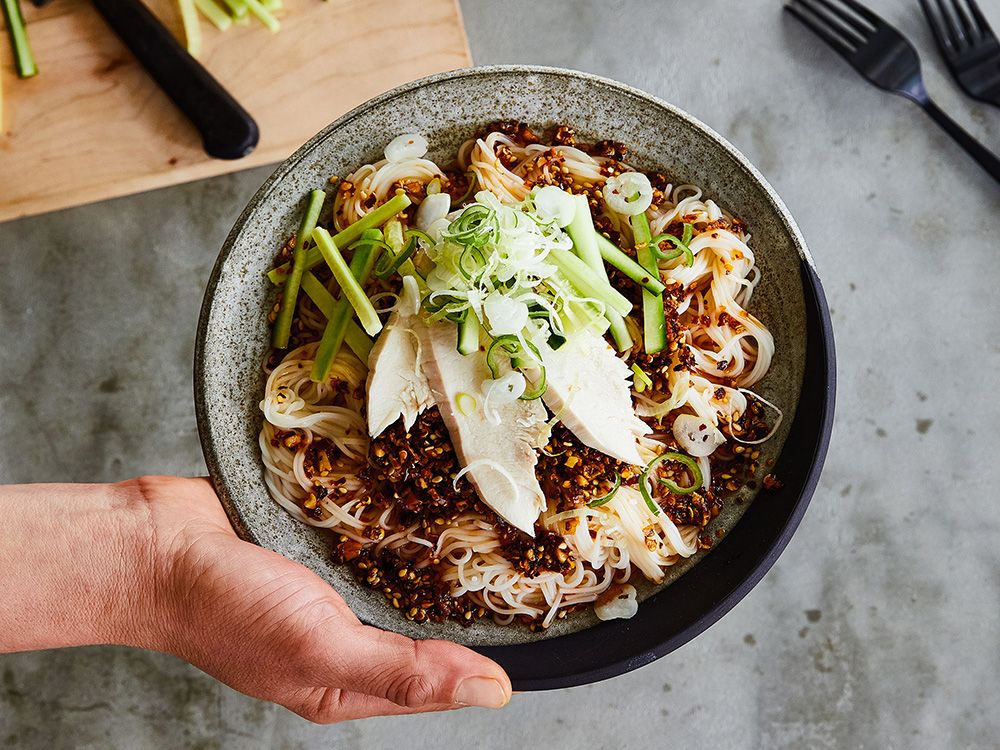 Cook this: Spicy somen with poached chicken from The Gaijin Cookbook ...