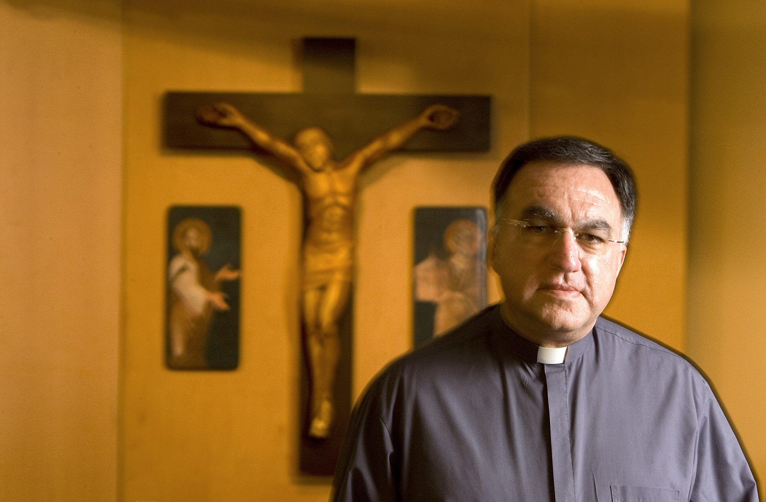 Toronto priest plagiarized when ghostwriting for Canada's most senior ...