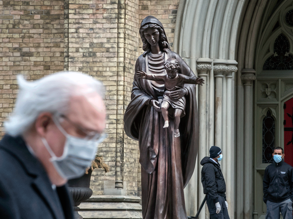 Saving religion during COVID: The faithful find ways to flock together ...