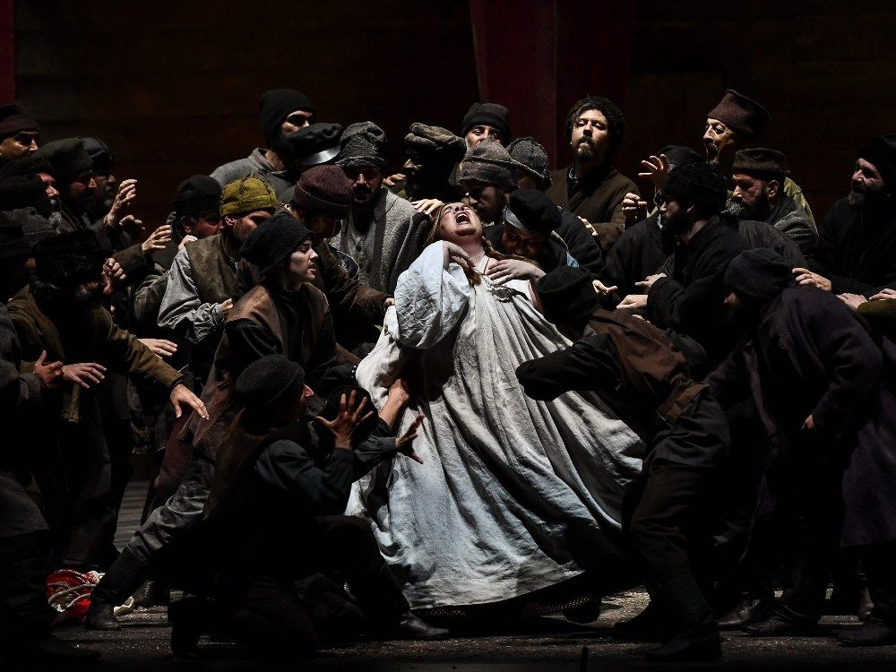 Performer killed in accident on stage during opera at world-renowned ...