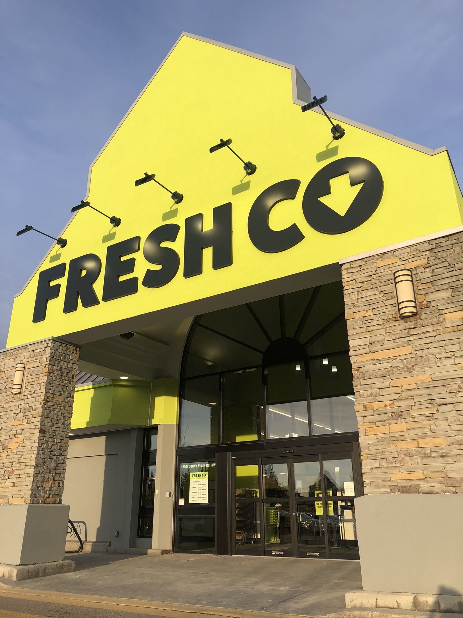 Red Deer welcomes new grocery retailer with low price guarantee ...