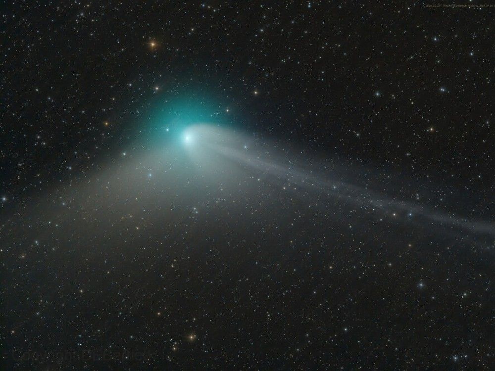 Green comet passing Earth for the first time in 50,000 years will be ...