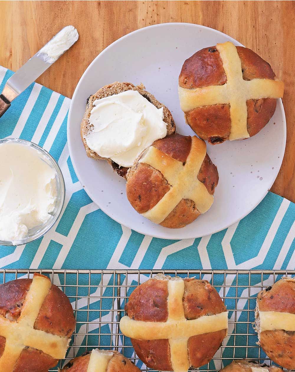 Hot cross buns recipe for Easter from Cake & Loaf Gatherings | National ...