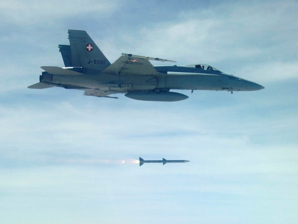 Taiwan military to get $619 mln U.S. arms boost as China keeps up ...