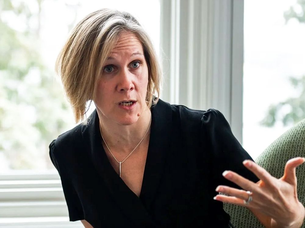 U.K. seeks closer ties but wants more military spending by Canada ...