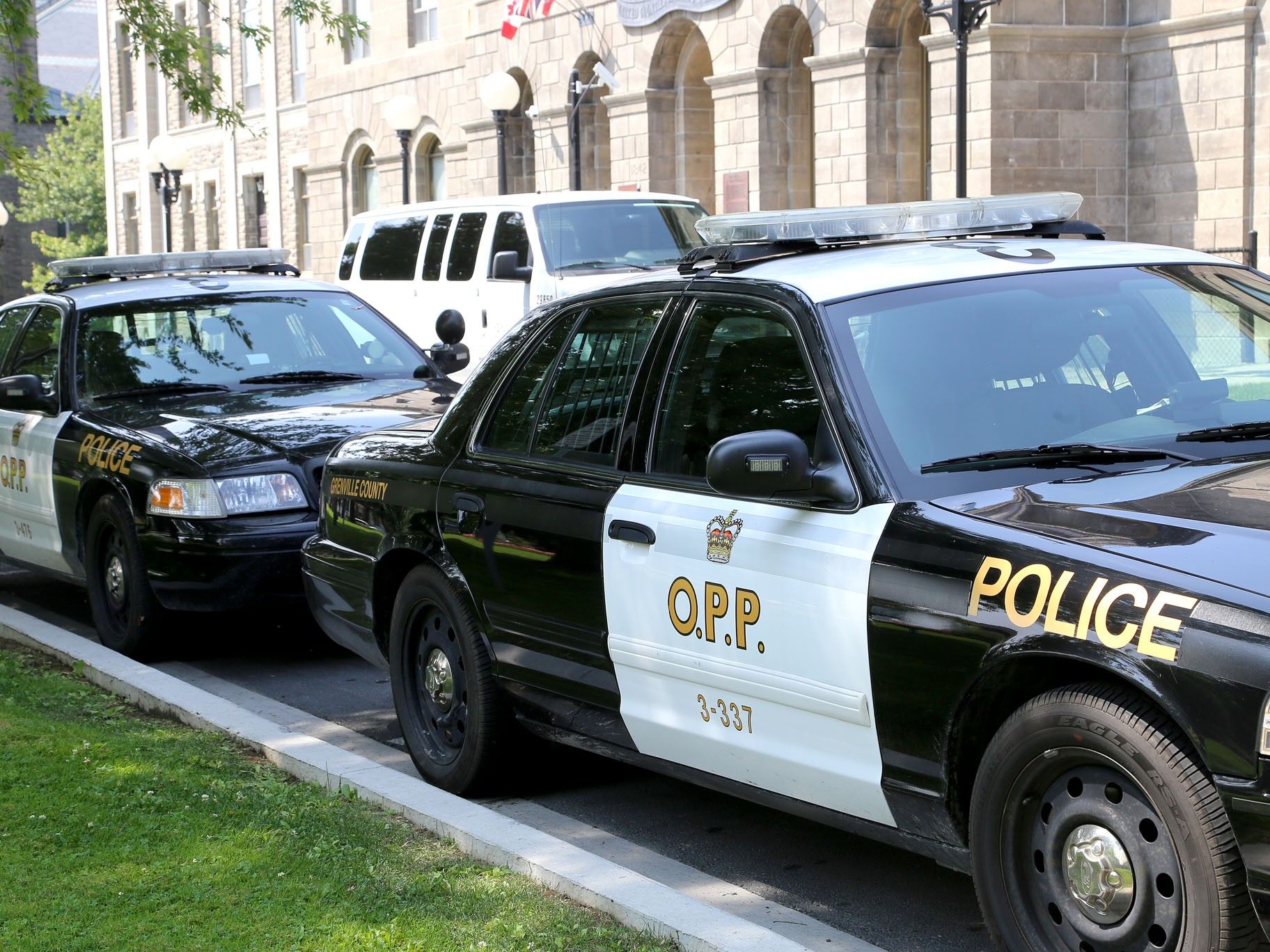 How a bad cop stayed on the payroll for years, committing crimes ...