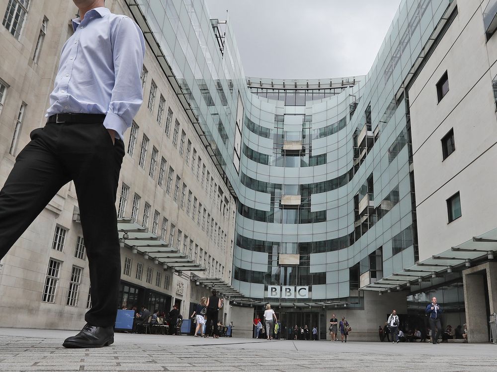 Bbc Suspends Presenter Over Claims He Paid A Teen For Explicit Photos