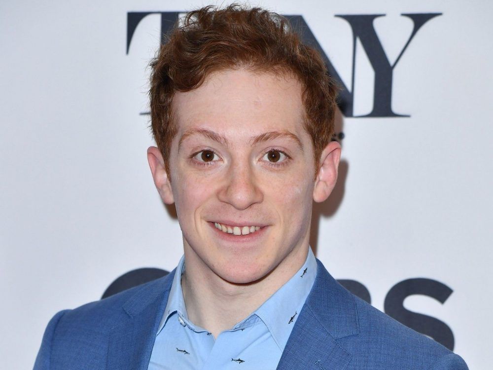 Ariana Grande's new boyfriend Ethan Slater files for divorce from wife ...