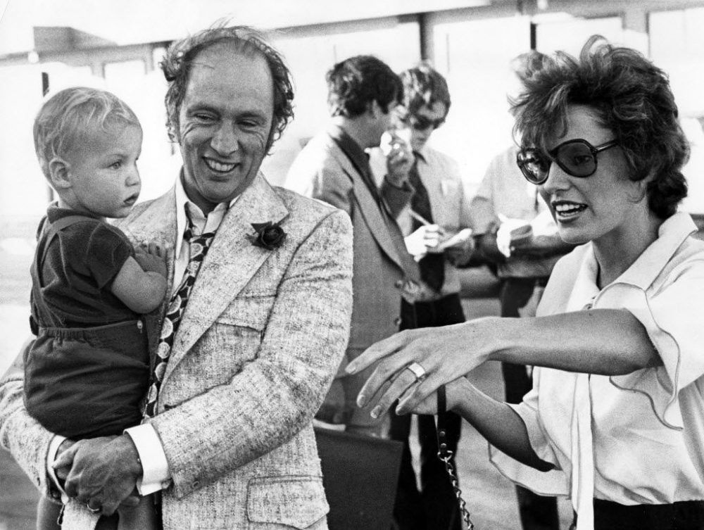 Trudeau divorce: Only other PM whose marriage ended is Pierre Trudeau ...