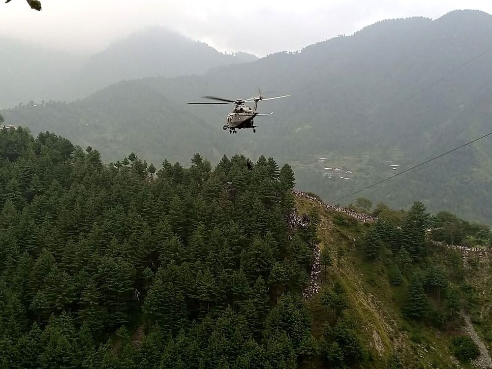 Eight trapped in cable car await air rescue in Pakistan mountains ...