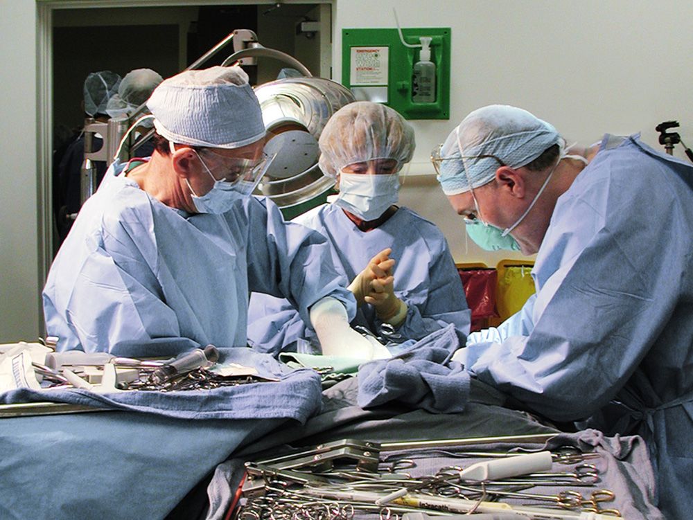 Cryonics: Why people haven't given up on freezing their bodies ...